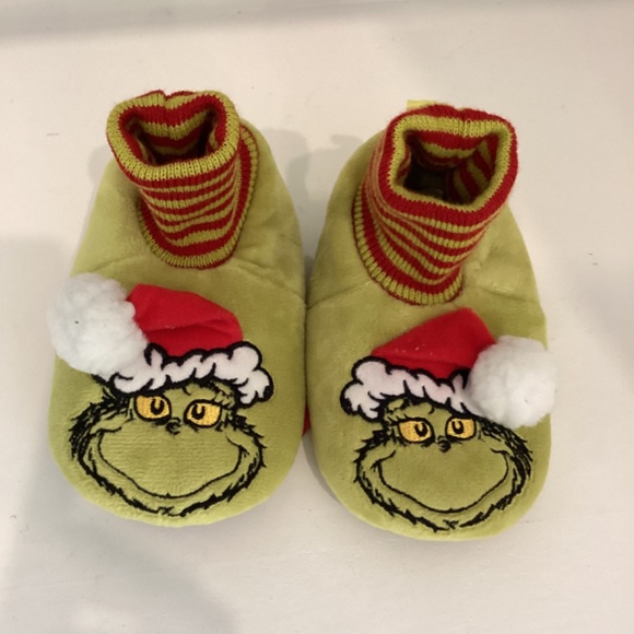 Dr. Seuss | Shoes | Nwt The Grinch Drseuss Green Kids Slippers Various ...